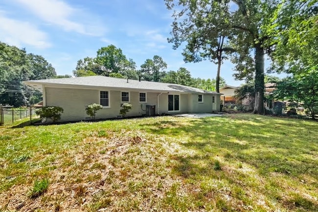 Water Oak Woods Apartments for Rent with a Garage - Decatur, GA ...