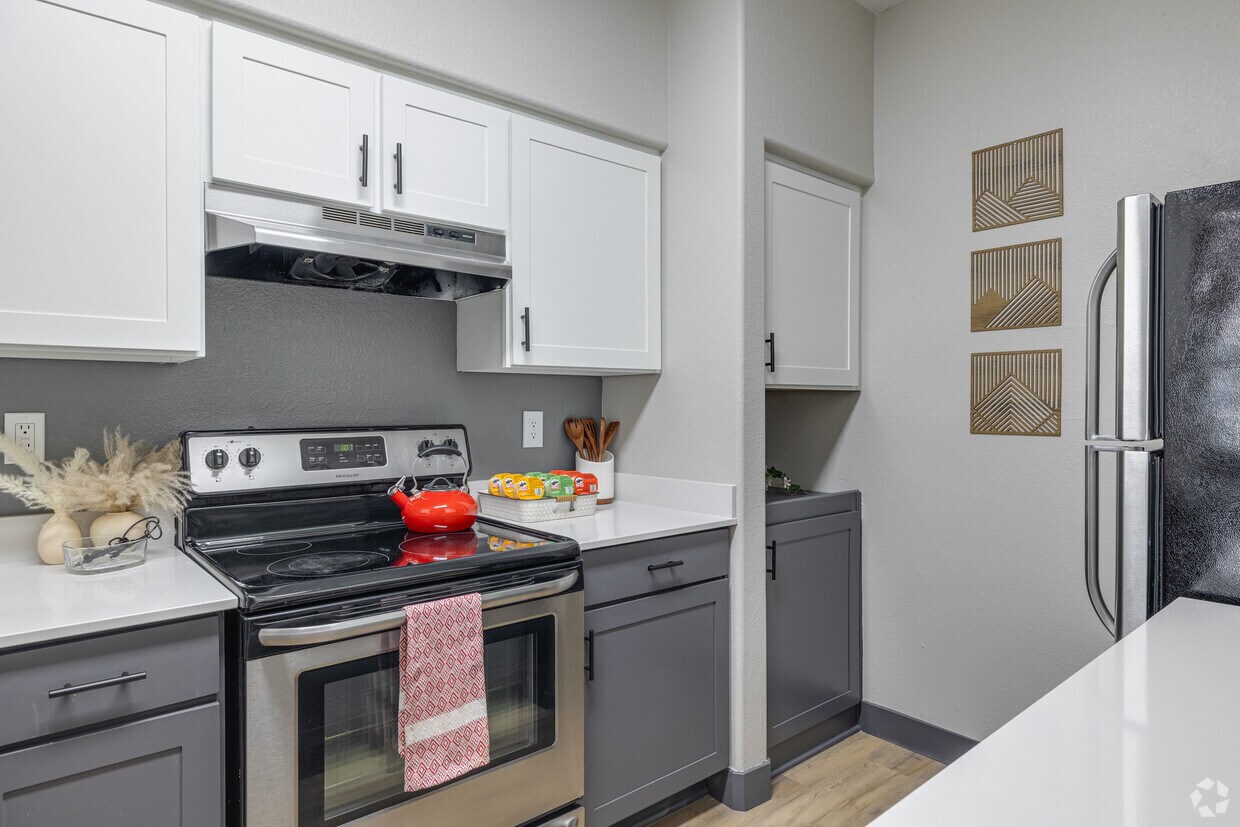Gateway at Tempe - 1655 E University Dr Tempe, AZ 85288 | Apartments.com