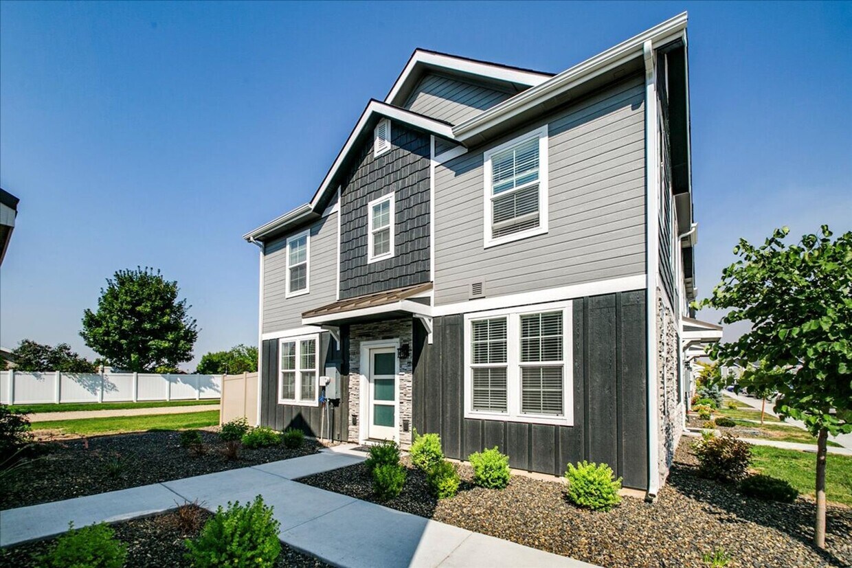 5843 S Carlburg Ln, Southwest Ada County Alliance, ID 83709 - House ...