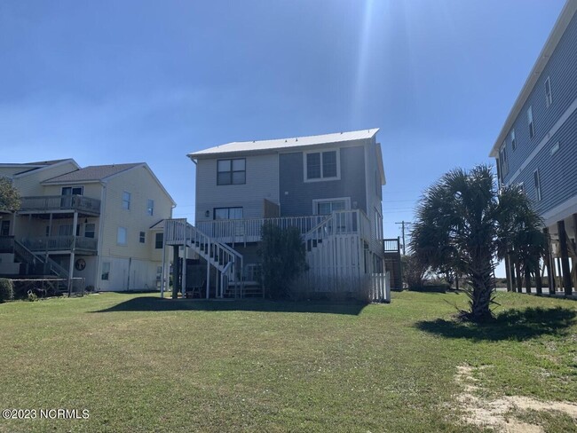 1965 New River Inlet Rd, North Topsail Beach, NC 28460 - Townhome ...