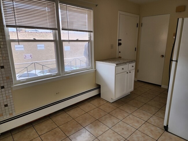 6024 W Irving Park Rd Unit B3, Chicago, IL 60634 - Condo for Rent in ...