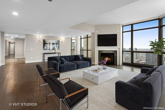 21 E Huron St Unit 4301, Chicago, IL 60611 - Condo for Rent in Chicago ...