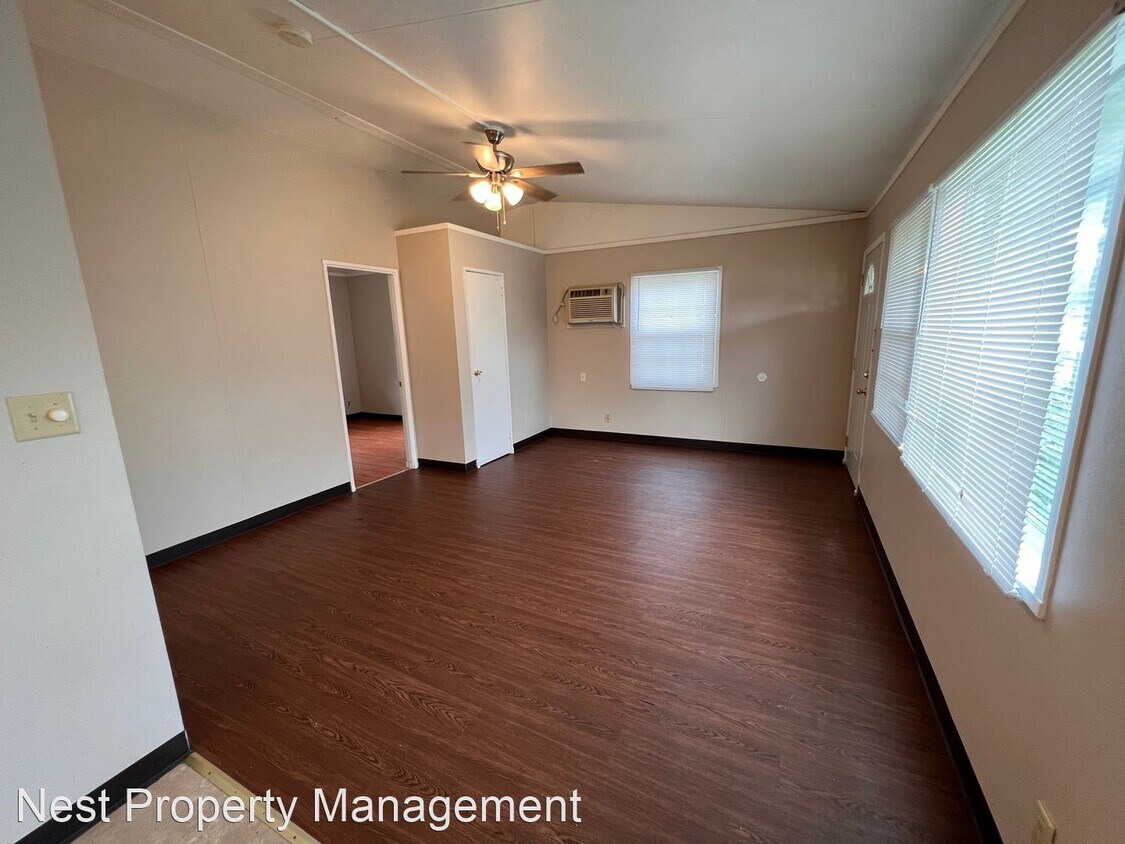 302 Douglass St, Iowa City, IA 52246 - House Rental in Iowa City, IA ...