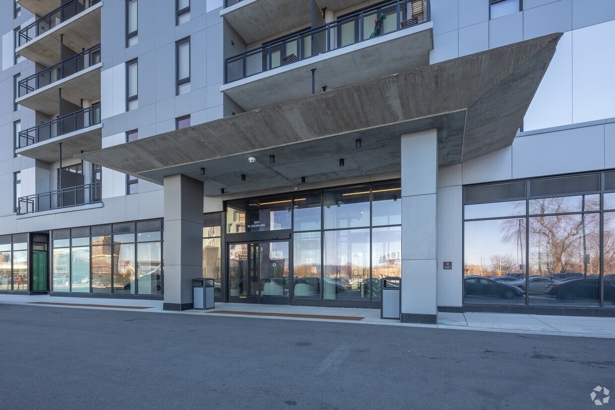 CADENCE APARTMENTS - 2050 W Ogden Ave Chicago, IL 60612 | Apartments.com