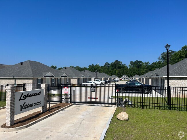 Apartments For Rent in Fluker LA with Yard - 3 Rentals | Apartments.com