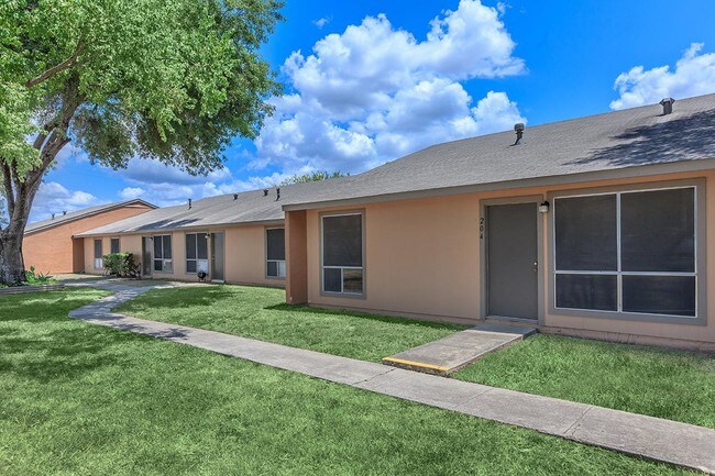 Country Oaks Apartments - 2644 Ackerman Rd San Antonio, TX | Apartments.com