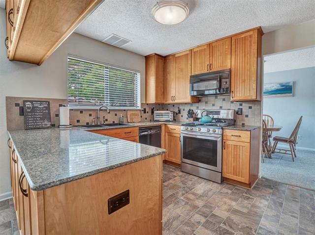 1221 Eaton Ln, Grapevine, TX 76051 - House Rental in Grapevine, TX ...