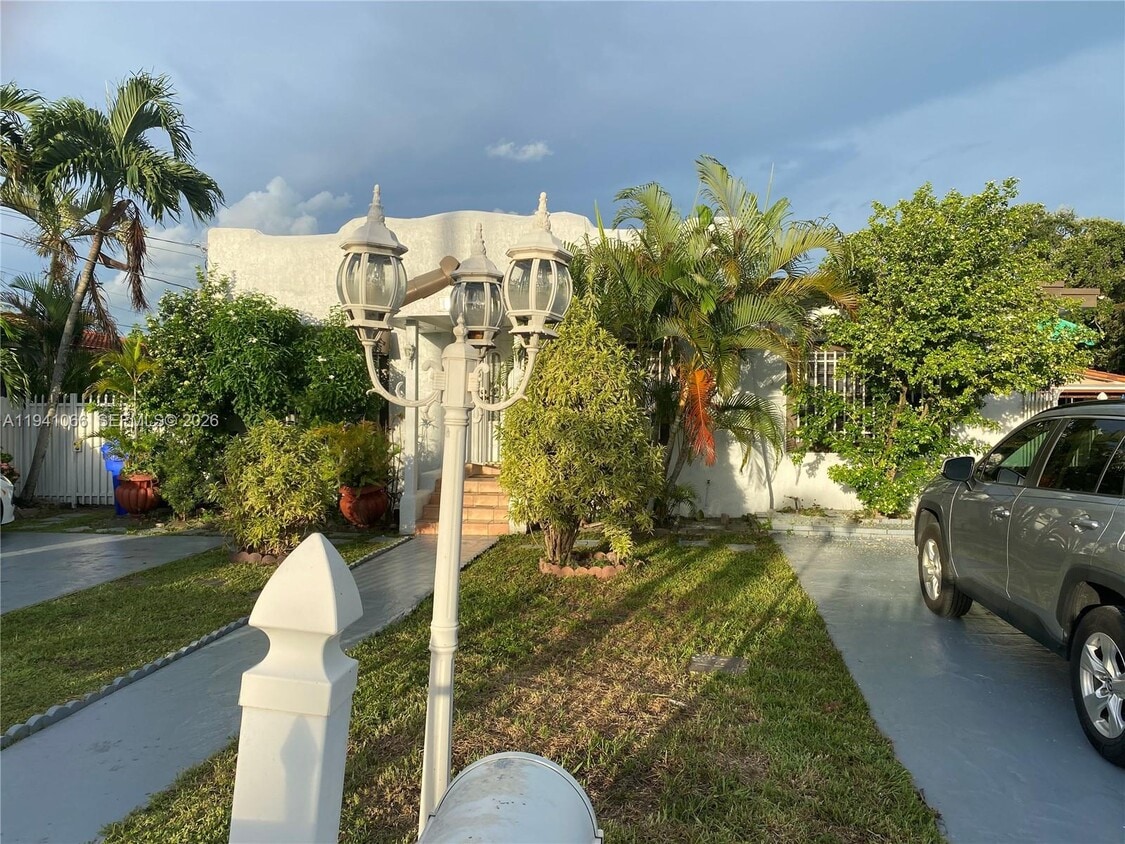 1631 NW 29Th Ave, Miami, FL 33125 - House Rental in Miami, FL ...