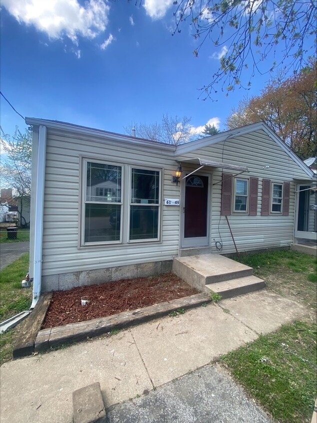 6149-6151 Garfield Ave Unit 6149 Garfield, Berkeley, MO 63134 - Room ...