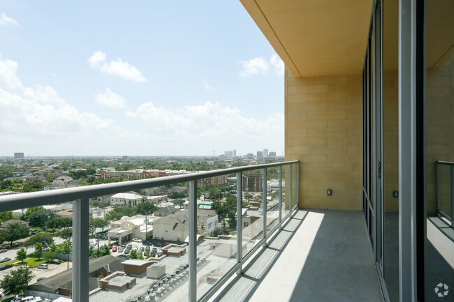 The Sovereign at Regent Square Apartments - Houston, TX | Apartments.com