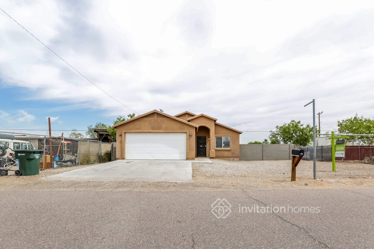 1822 E Jones Ave, Phoenix, AZ 85040 | Apartments.com