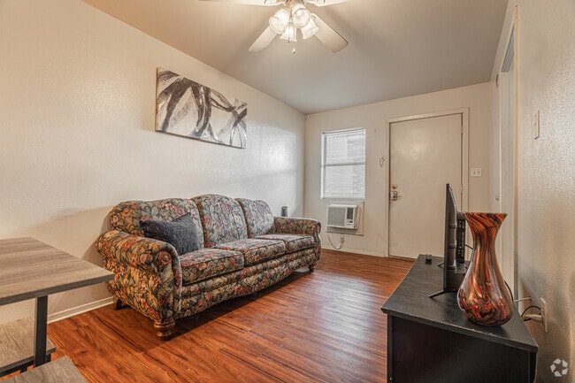 Apartments with Move-In Specials in Port Acres TX - 3 Rentals ...