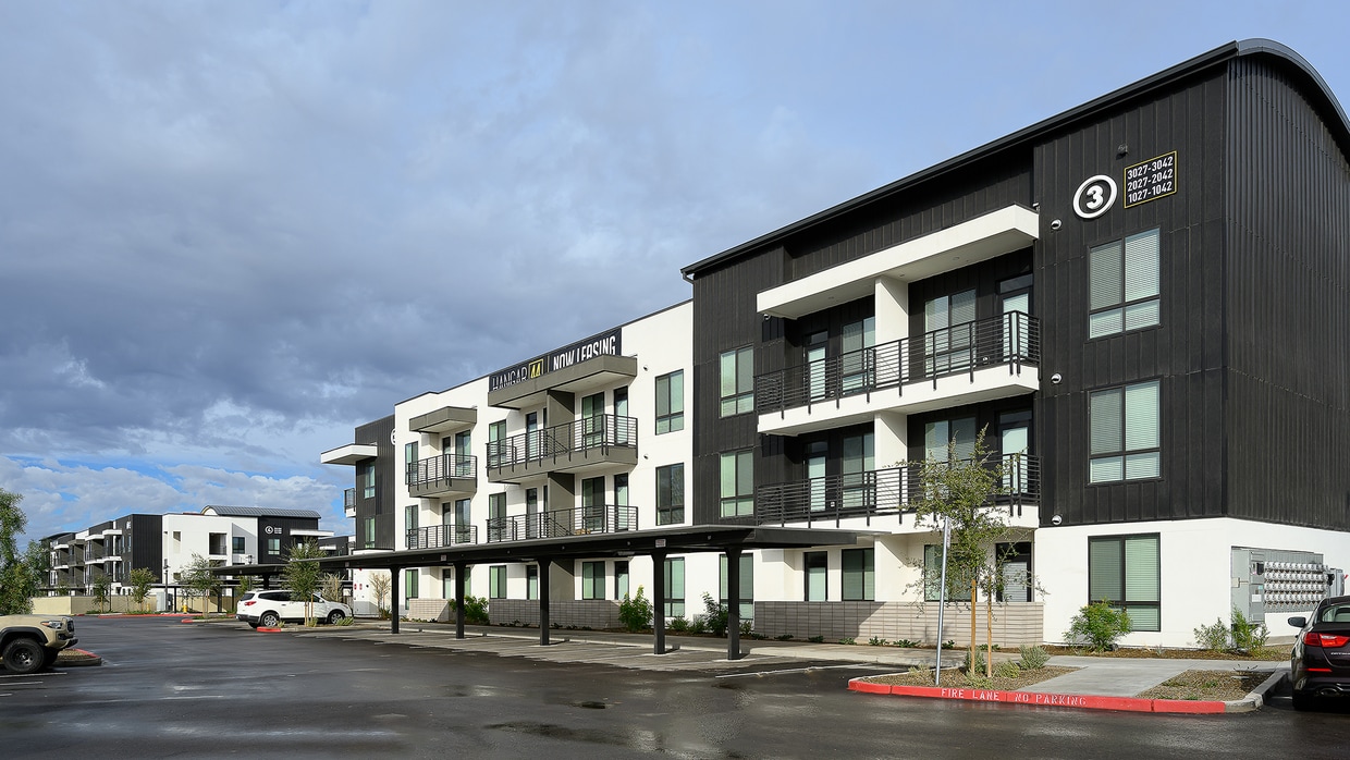 Hangar 44 - Apartments in Phoenix, AZ | Apartments.com