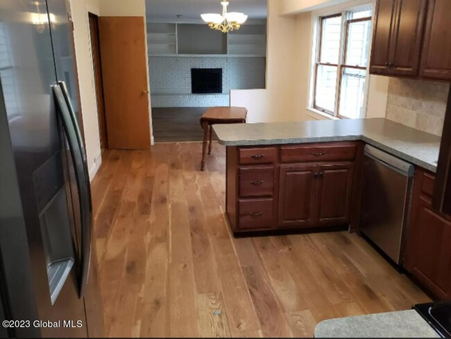 3 Springwood Manor Dr, Albany, NY 12211 - House Rental in Albany, NY ...