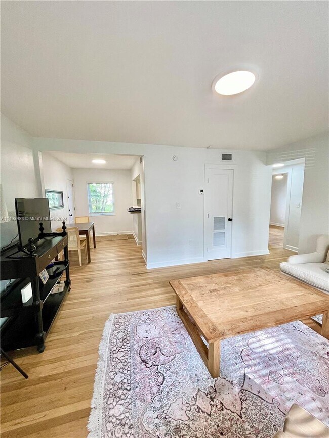 5531 SW 78th St Unit B, Miami, FL 33143 - Condo for Rent in Miami, FL ...