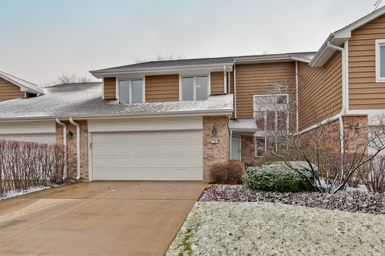 108 Woodstone Dr, Buffalo Grove, IL 60089 - House Rental in Buffalo ...