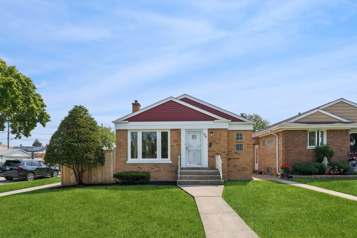 4725 Thatcher Ave, Norridge, IL 60706 - House Rental in Norridge, IL ...