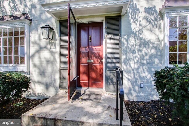 4721 Yuma St NW, Washington, DC 20016 - House Rental in Washington, DC ...
