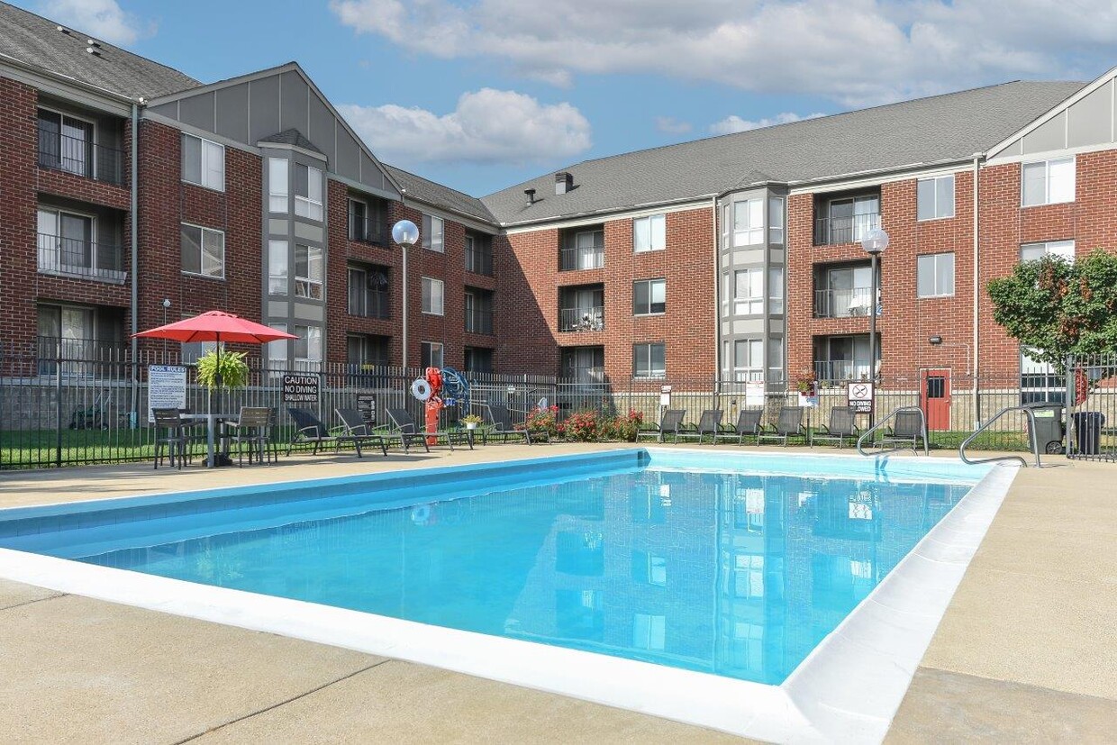 Pointe at Saint Joseph Apartment Homes - 307 E Lasalle Ave South Bend ...