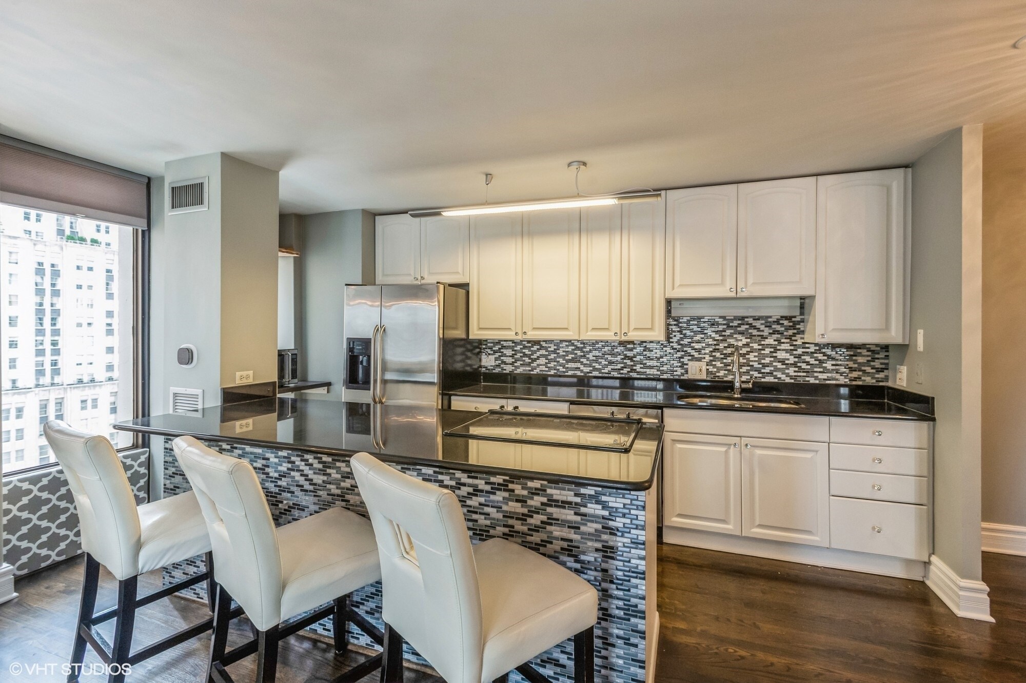 100 E Walton St Unit 20B, Chicago, IL 60611 - Condo for Rent in Chicago ...