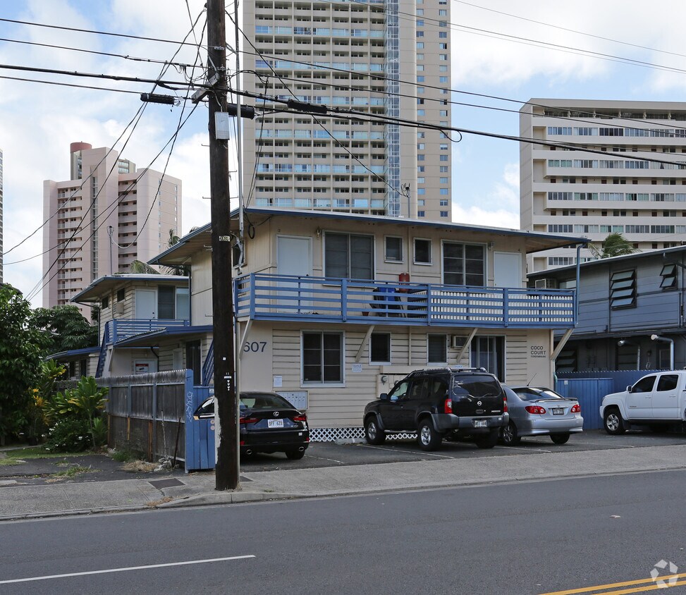 Coco Court Condominiums - 607 Isenberg St Honolulu, HI 96826 ...
