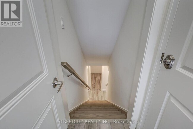 1536 Twilite Blvd, London North, ON N6G 3P2 - House for Rent in London ...