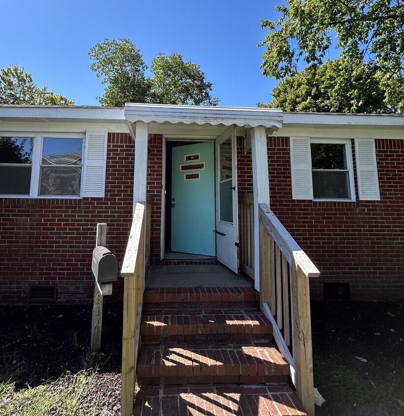 4645-4647 Guam St Unit 4647 Guam, Virginia Beach, VA 23455 - Room for ...