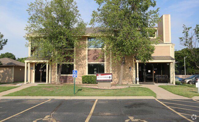 Southwest Wichita Student Apartments for Rent - Wichita, KS - 161 ...