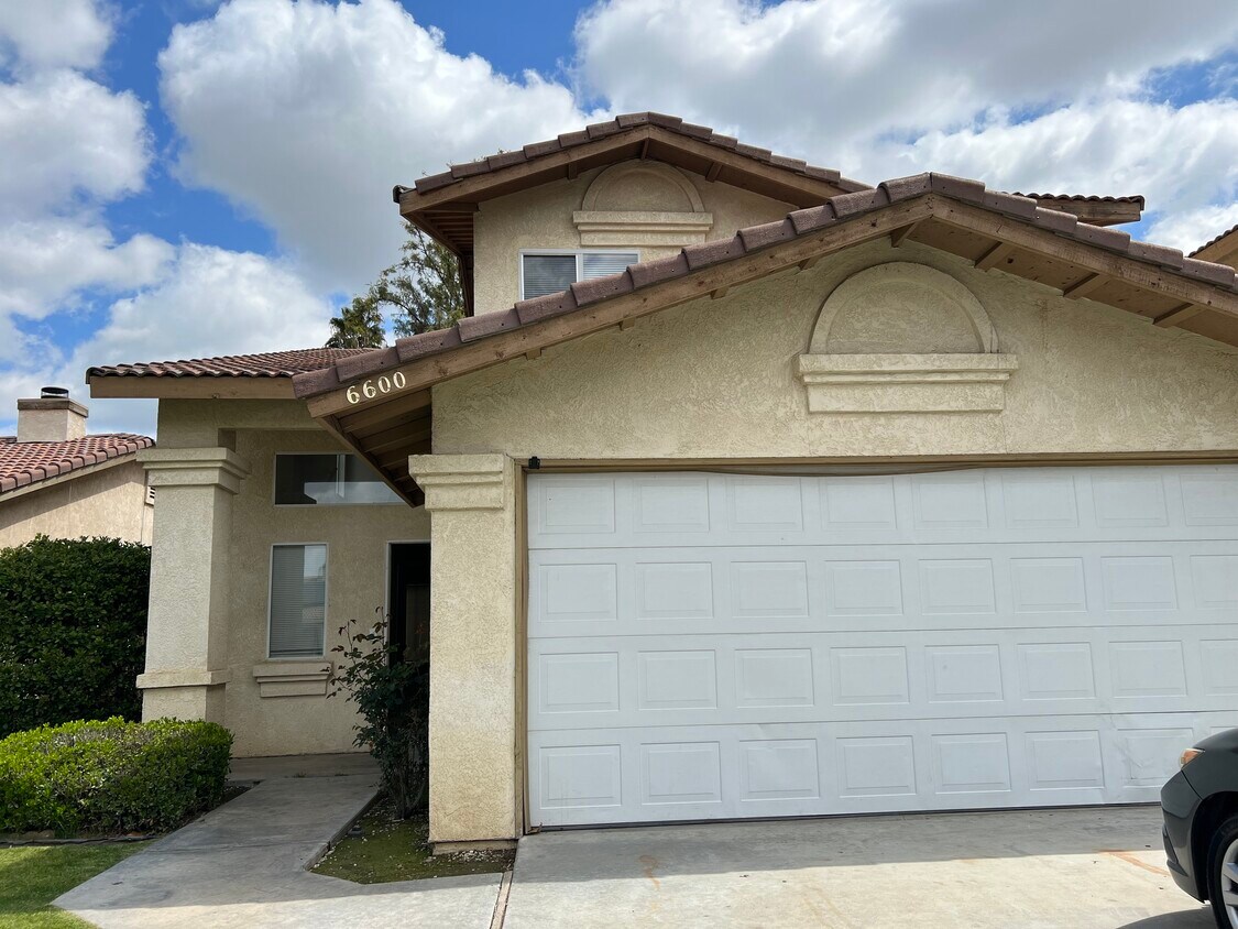 6600 Sky View Dr, Bakersfield, CA 93307 - House Rental in Bakersfield ...