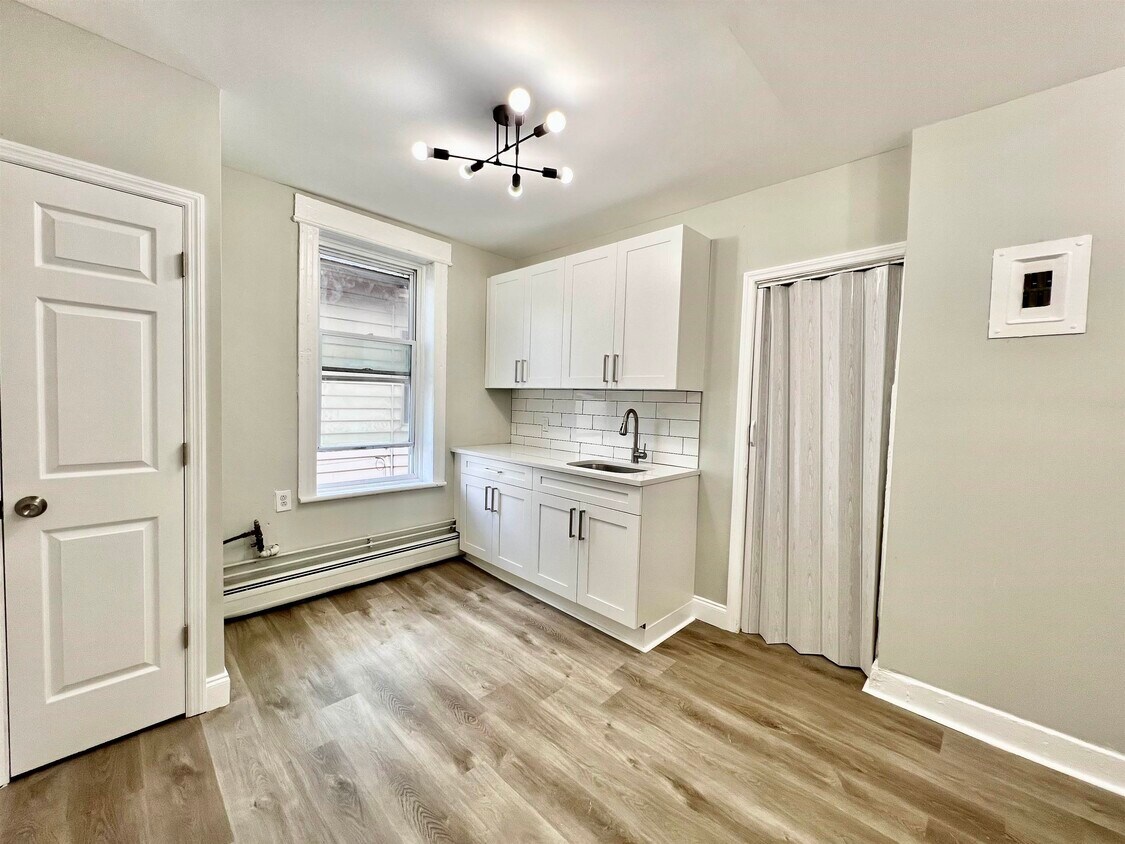 184 Garfield Ave Unit 3, Jersey City, NJ 07305 - Condo for Rent in ...