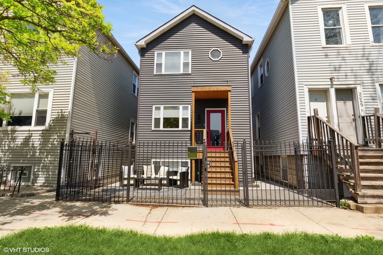 2061 N Bingham St, Chicago, IL 60647 - House Rental in Chicago, IL ...