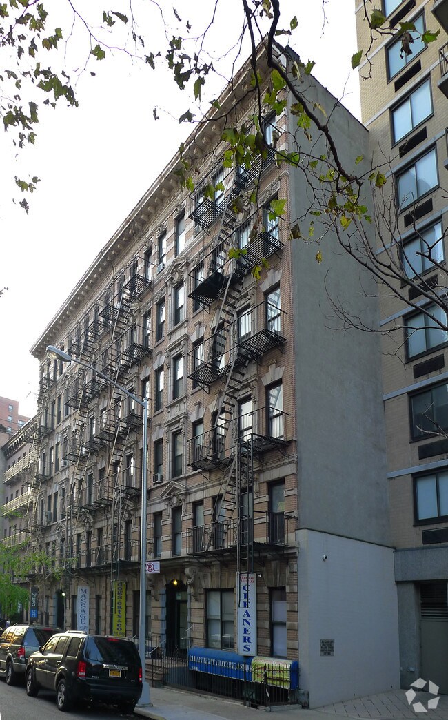 208 E 82nd St New York, NY 10028 Rentals - New York, NY | Apartments.com