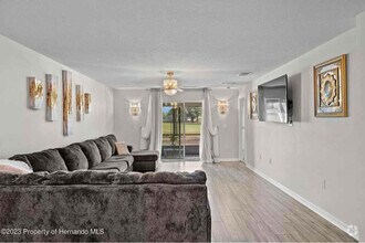 Spring Ridge Apartments for Rent with a Swimming Pool - Brooksville, FL ...