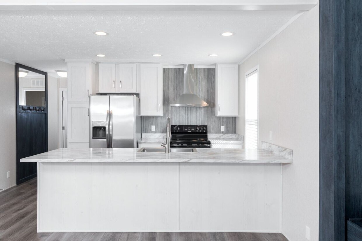 41 Ash Ave, Highland Charter Township, MI 48357 - House Rental in ...