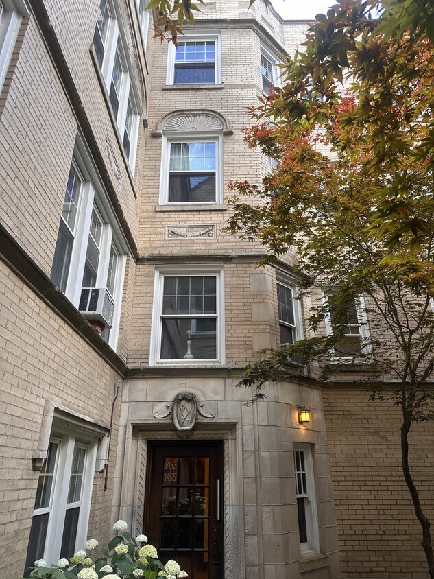 1453 W Elmdale Ave Unit 3, Chicago, IL 60660 - Condo for Rent in ...