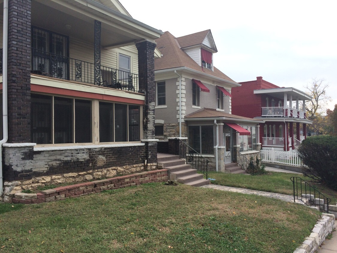 2735 Garfield Ave, Kansas City, MO 64109 - 2735 Garfield Ave Kansas ...
