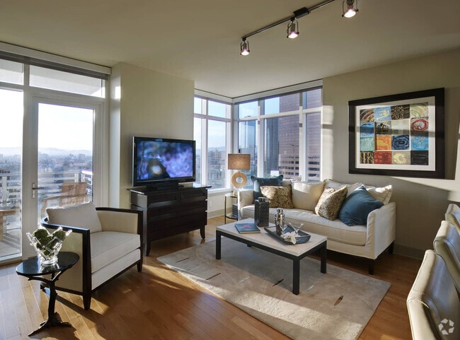 New South Park Apartments for Rent with EV Charging - Los Angeles, CA ...