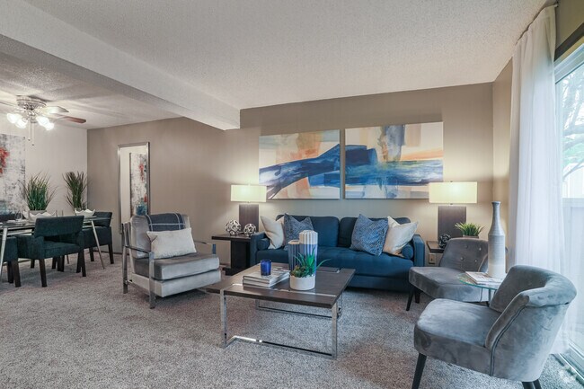 Candles Apartments - 9 Candlelight Dr Springfield, IL | Apartments.com