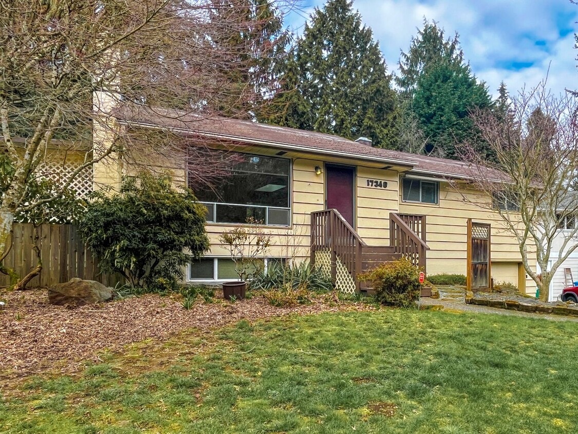 17340 1st Ave NW, Shoreline, WA 98177 - House Rental in Shoreline, WA ...