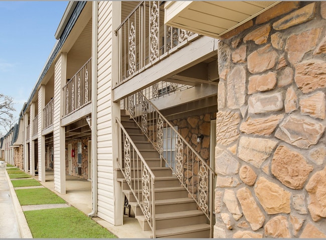 Brookstone Apartment Homes - Apartments in Tuscaloosa, AL | Apartments.com