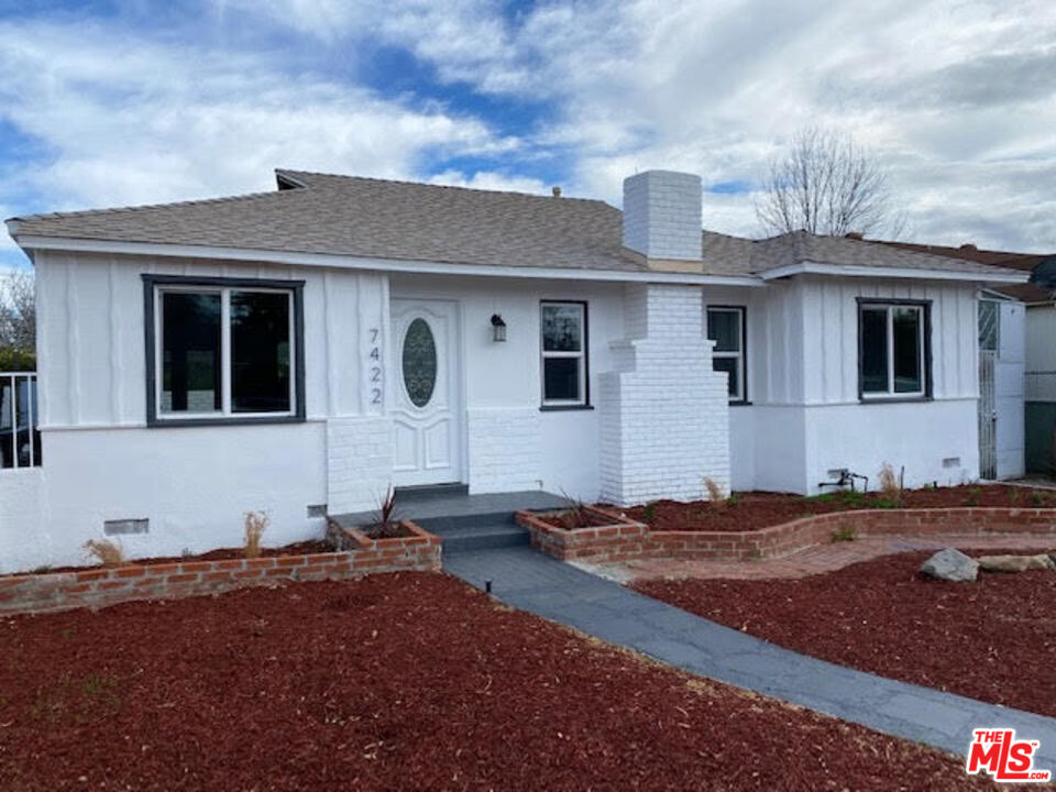 7422 Milwood Ave, Los Angeles, CA 91303 - House Rental in Los Angeles ...