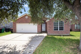 Hunters Ridge Condos for Rent - Baytown, TX | Apartments.com