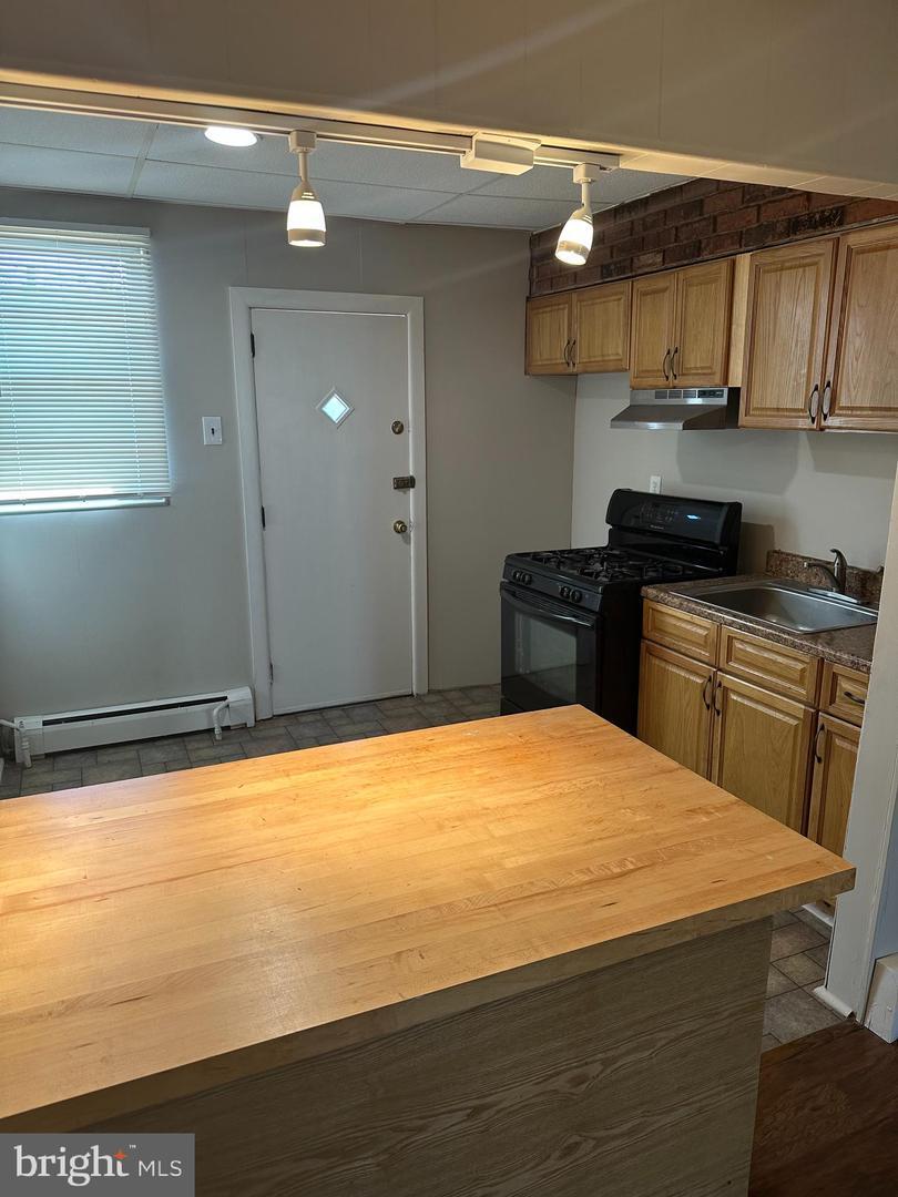 6369 Ditman St, Philadelphia, PA 19135 - Townhome Rentals in ...