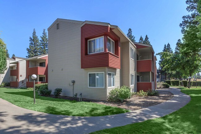 Redwood Square Apartments Apartments - Sacramento, CA | Apartments.com