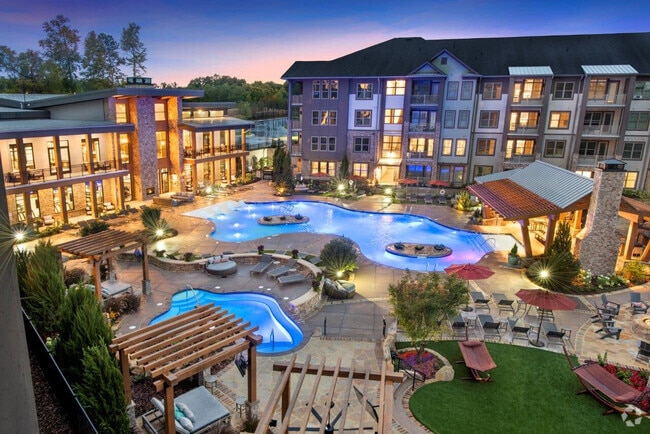 Triangle Town Center Gated Apartments for Rent - Raleigh, NC - Updated ...