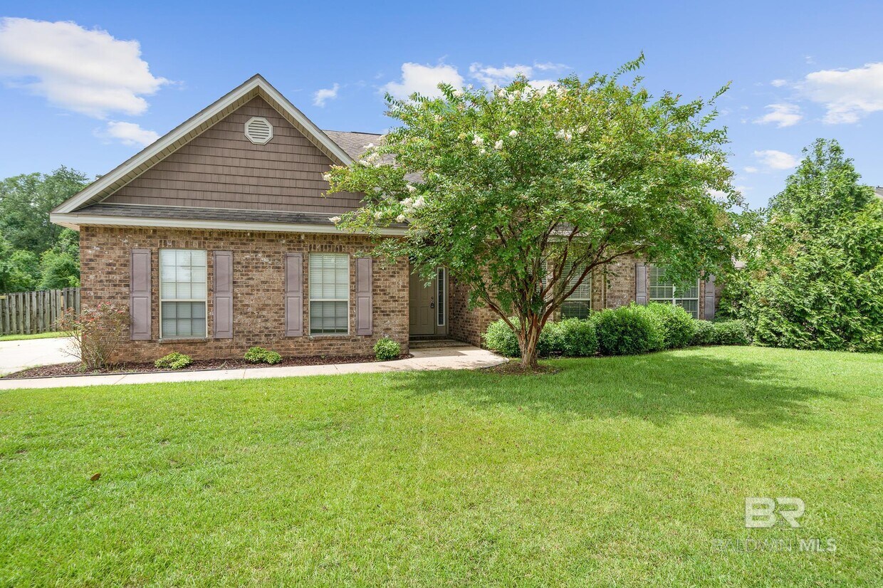 9158 Main St, Daphne, AL - House Rental in Daphne, AL | Apartments.com