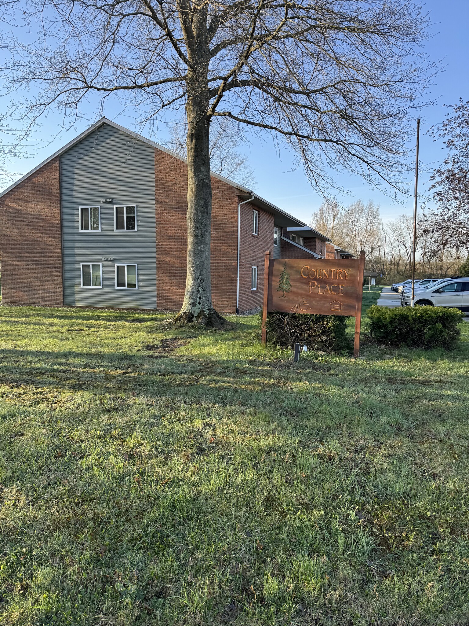 Country Place Apartments - 23484 Creek Rd N Springboro, PA 16435 ...