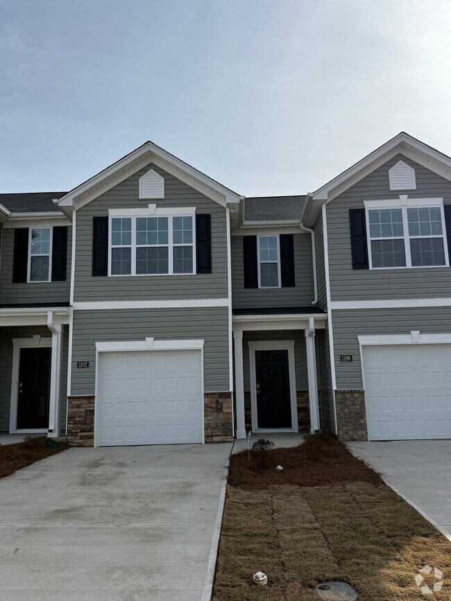 Caleb's Creek Condos for Rent - Kernersville, NC | Apartments.com