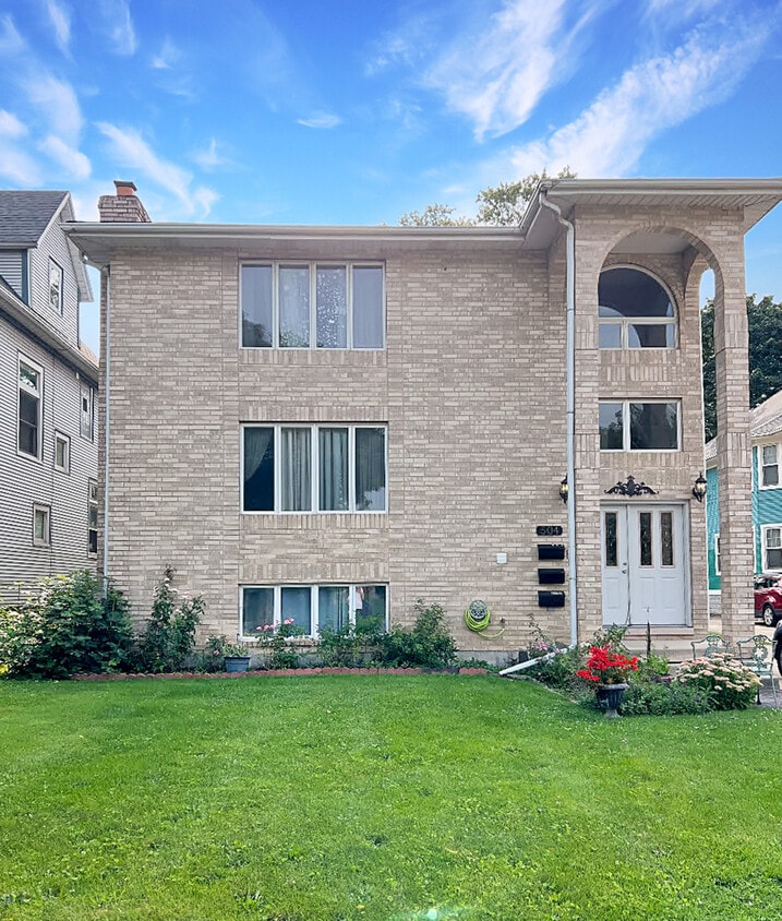 504 N La Grange Rd, La Grange Park, IL 60526 - House Rental in La ...