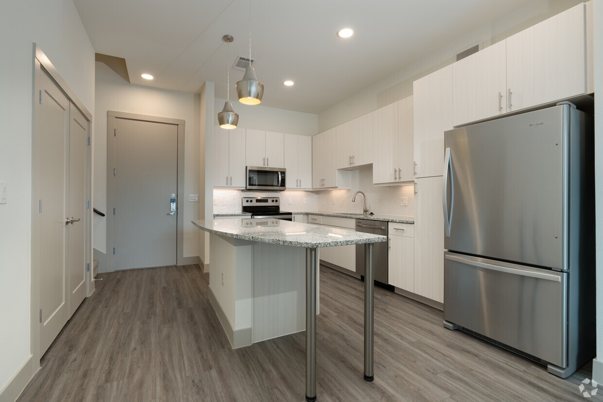 MAGNOLIA ON OAK STREET - 601 N Oak St Roanoke, TX 76262 | Apartments.com